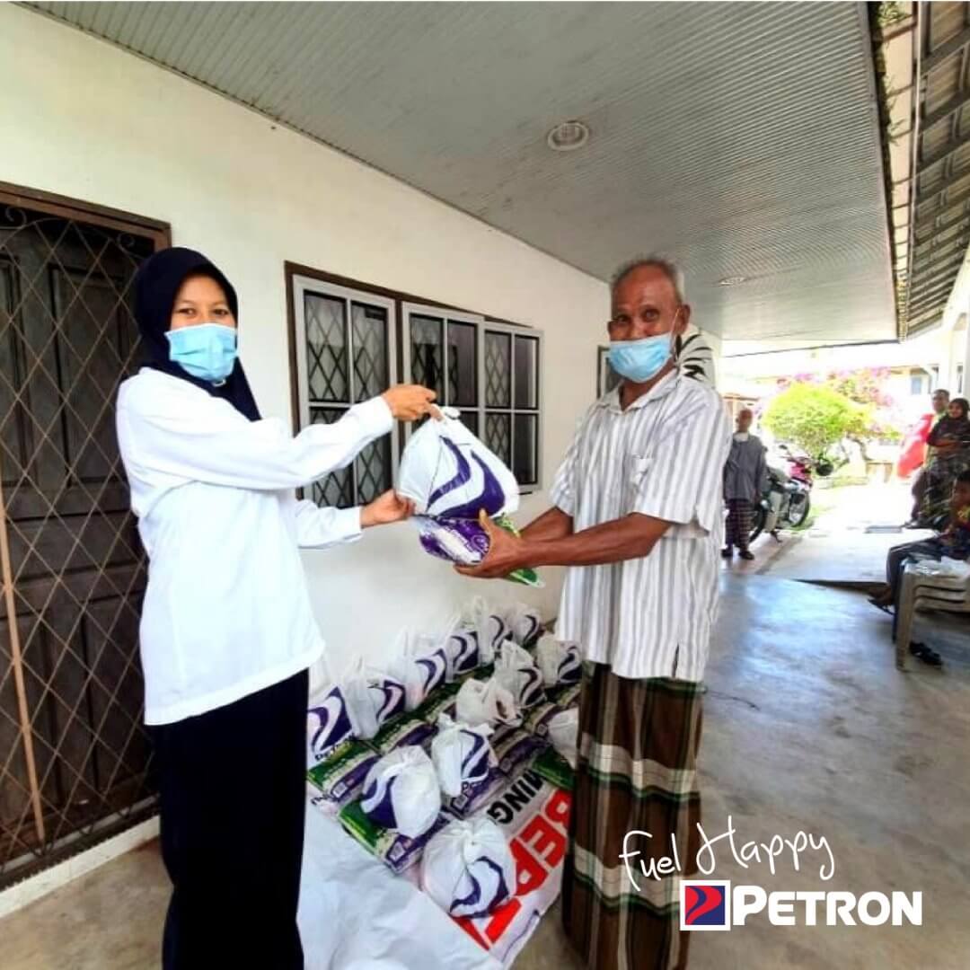 Helping The Community As We Are In This Together - Petron Malaysia